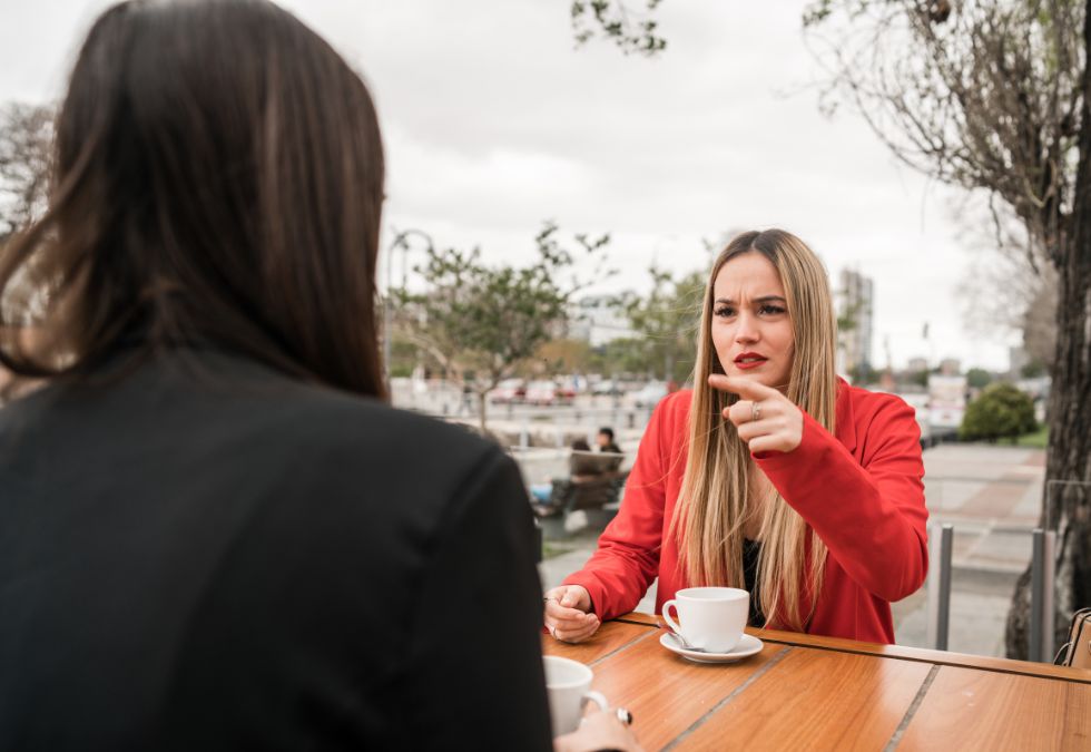 15 Unconscious Habits That Make People Dislike You