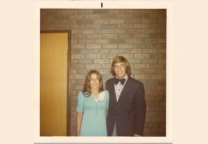 28 Throwback Photos of 1970s High School Life