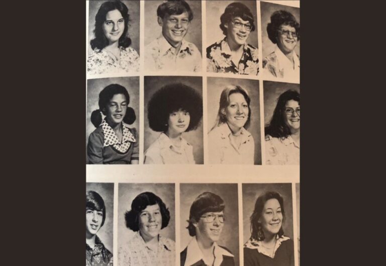 28 Throwback Photos of 1970s High School Life