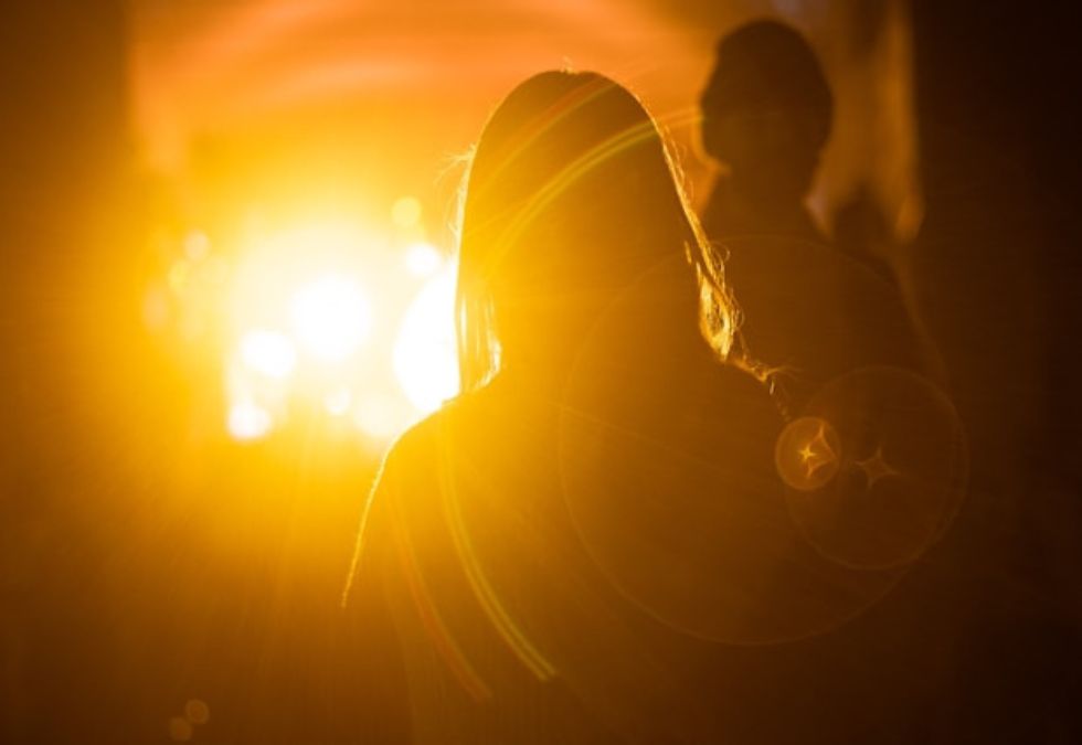 13 Things People Say They Experience Right Before Death, According to ...