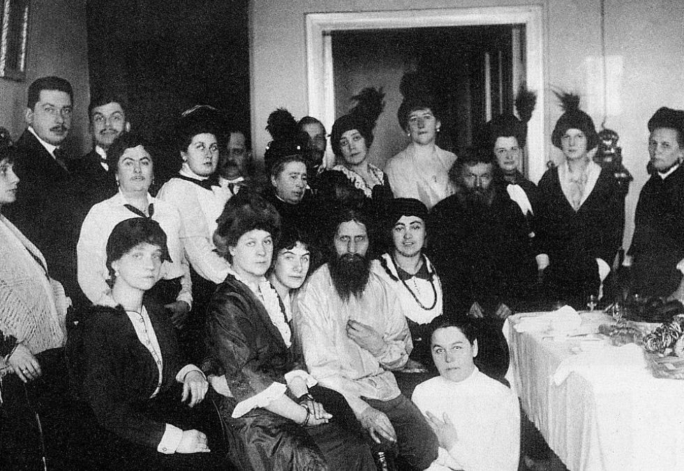30 Mysterious People From History Who Still Puzzle Us