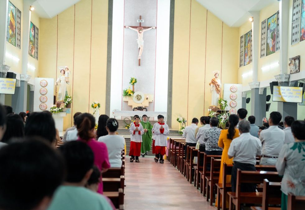 18 Religious Rules Jesus Challenged in the Bible