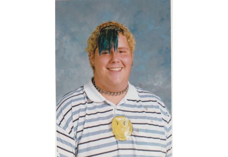 20 Painfully Embarrassing Photos People Can't Take Back - Oldest.org