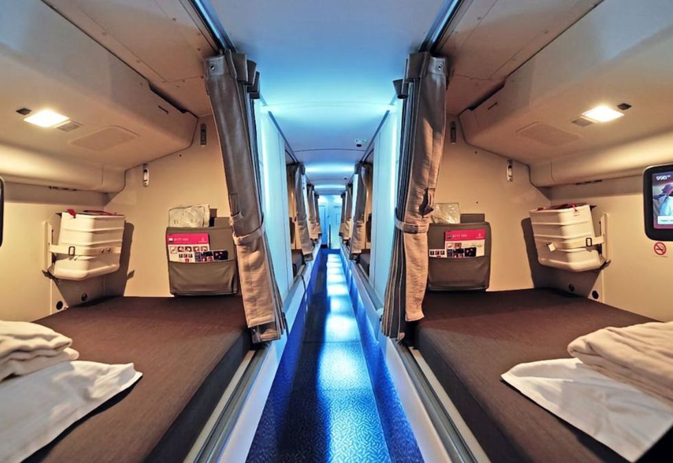 15 Little-Known Airplane Features That Will Surprise You - Oldest.org