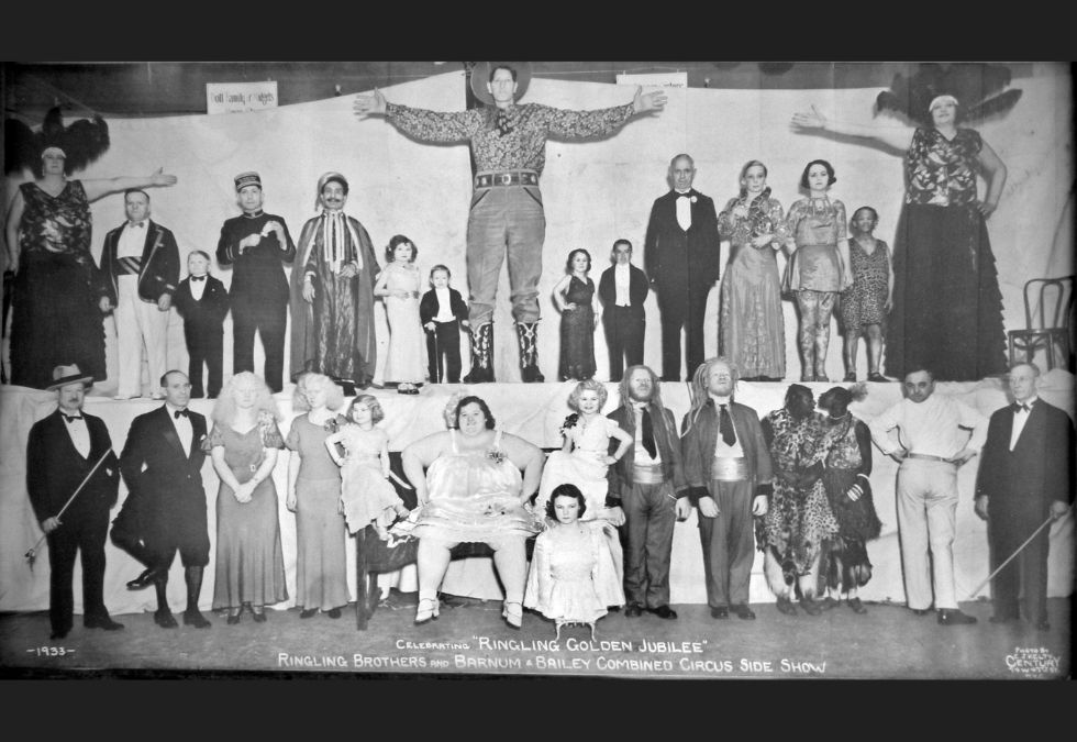 24 Rare Vintage Photos of Carnival, Circus, and Sideshow Acts