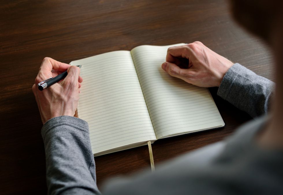 25 Things You Never Knew About Left-Handed People