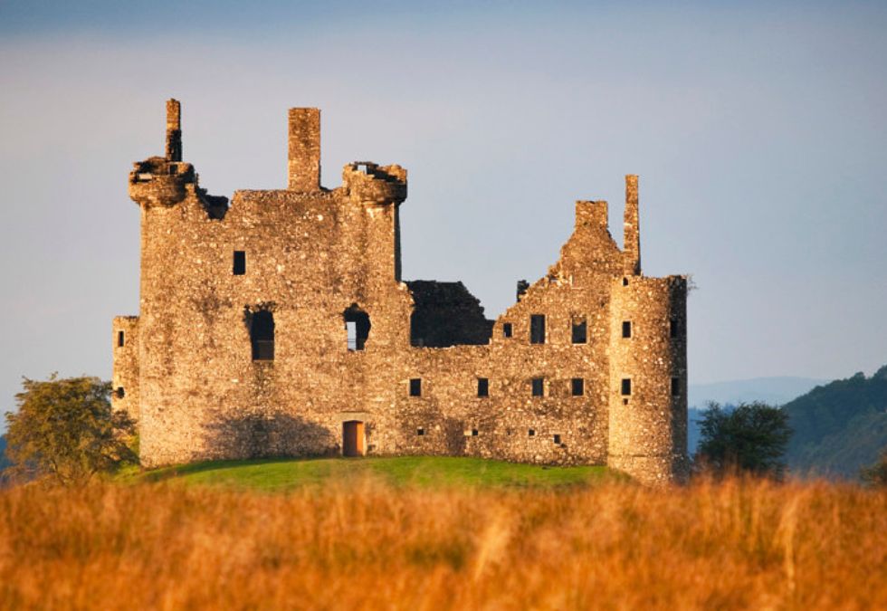 20 Amazing Castles Built in Unreal Locations - Oldest.org
